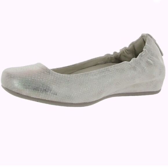 Earthies | Shoes | Earthies By Earth Tolo Silver Off Whitefaux ...